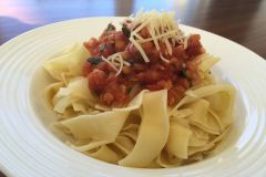 Ragout vom Ochsenschwanz - Rezept | Frag Mutti