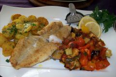 Rotbarschfilet mit Ratatouille - Rezept | Frag Mutti